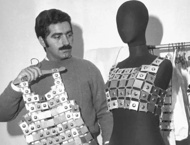 Cinq créations iconiques de la légende Paco Rabanne - Actualité - Esimode